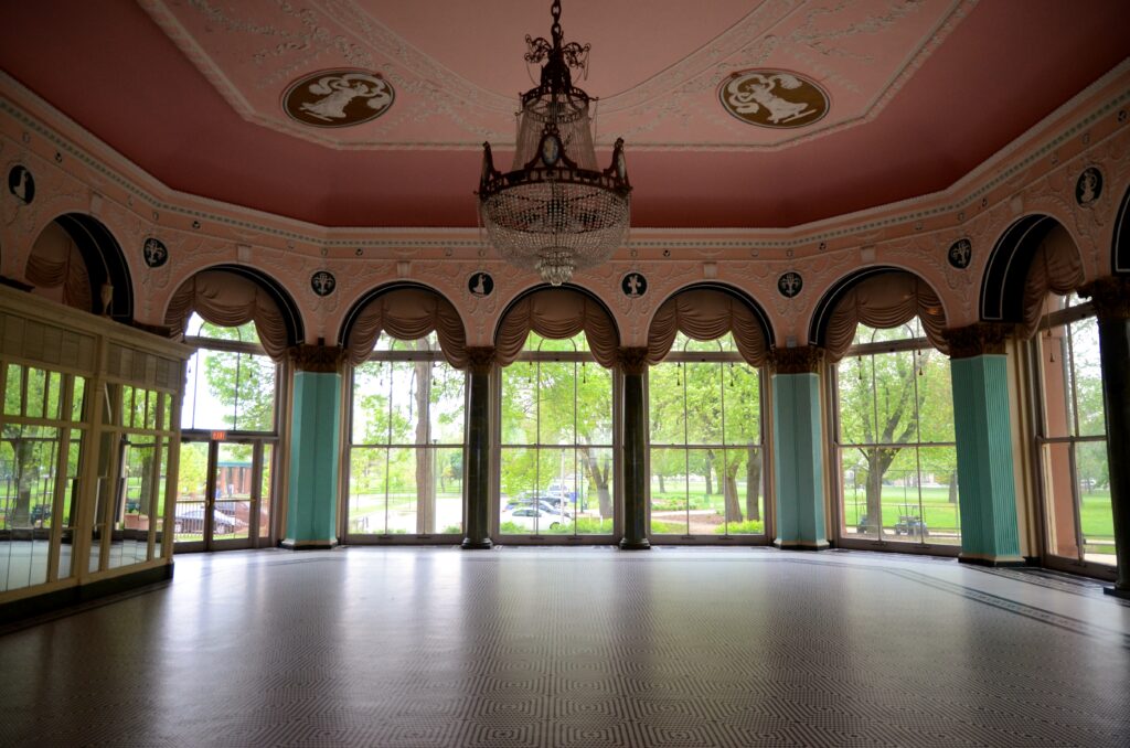 Chicago History: The South Shore Cultural Center - Optima