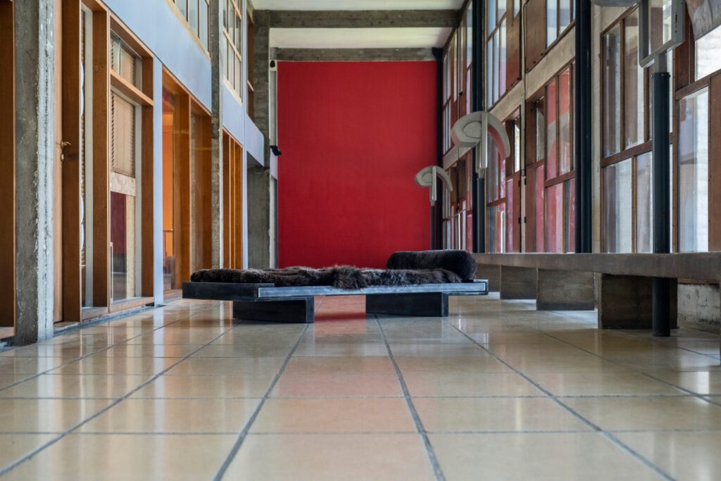 Modern Interpretations of Le Corbusier's Celebrated Designs - Optima