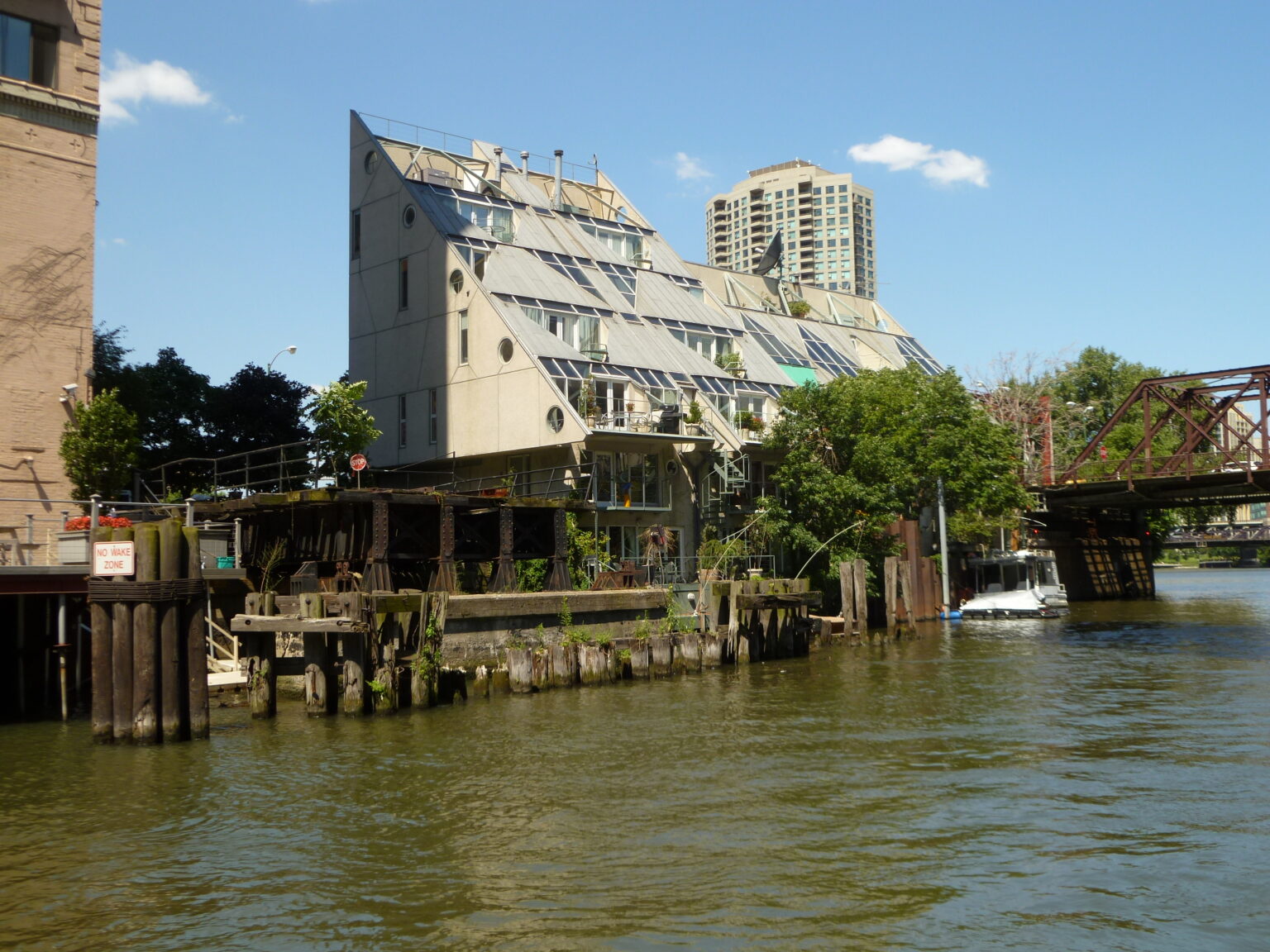 In the Shadows of Giants: The Overlooked Genius of Harry Weese - Optima