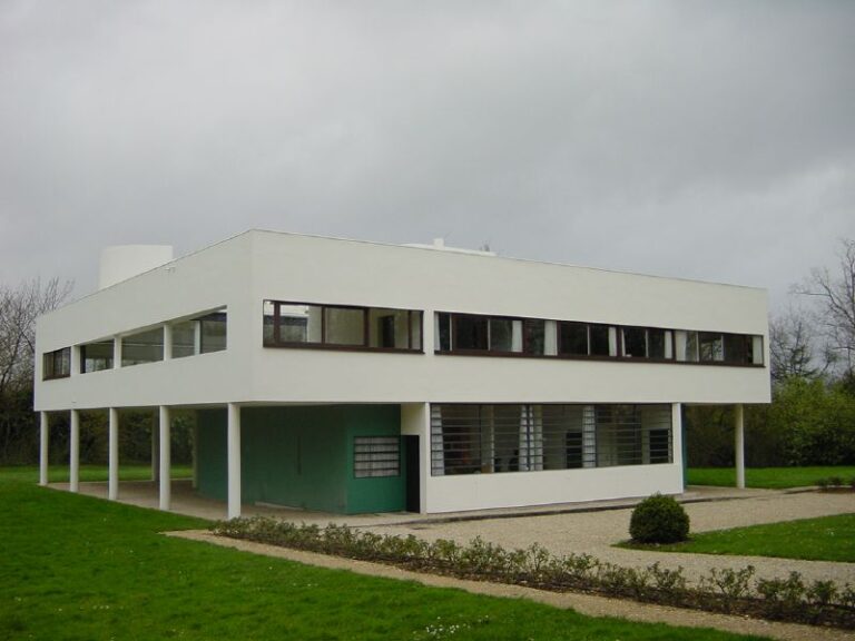 The Villa Savoye in Poissy - Optima
