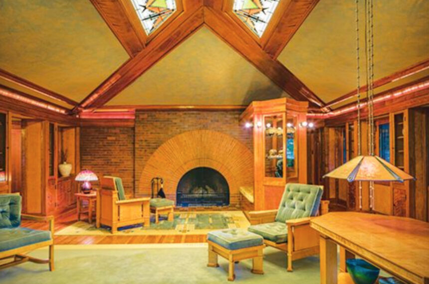 The Arthur B. Heurtley House: A Testament to Frank Lloyd Wright's ...