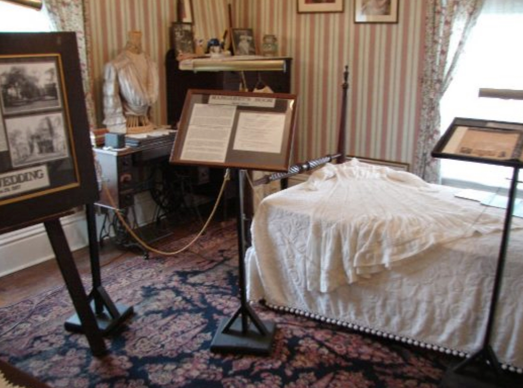 Noble-Seymour-Crippen House - Chicago’s Oldest Existing Building - Optima