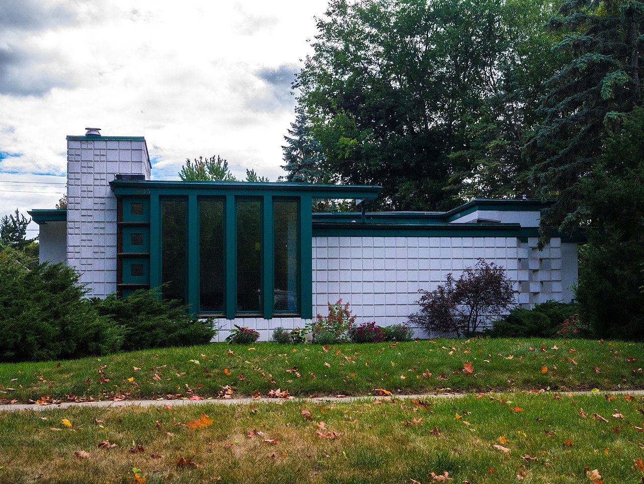 Celebrating a True Modernist Visionary: Alden Dow - Optima